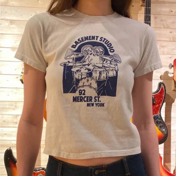 Brandy Melville | Tops | Brandy Melville Chloe Basement Studios Top ...